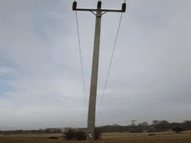 Working near overhead power lines | UK Power Networks